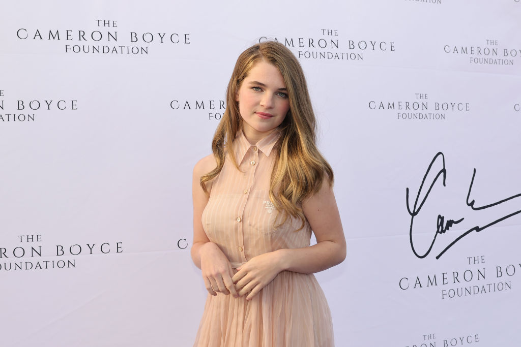 'Young Sheldon' Star Raegan Revord Becomes Teen Author With New YA ...
