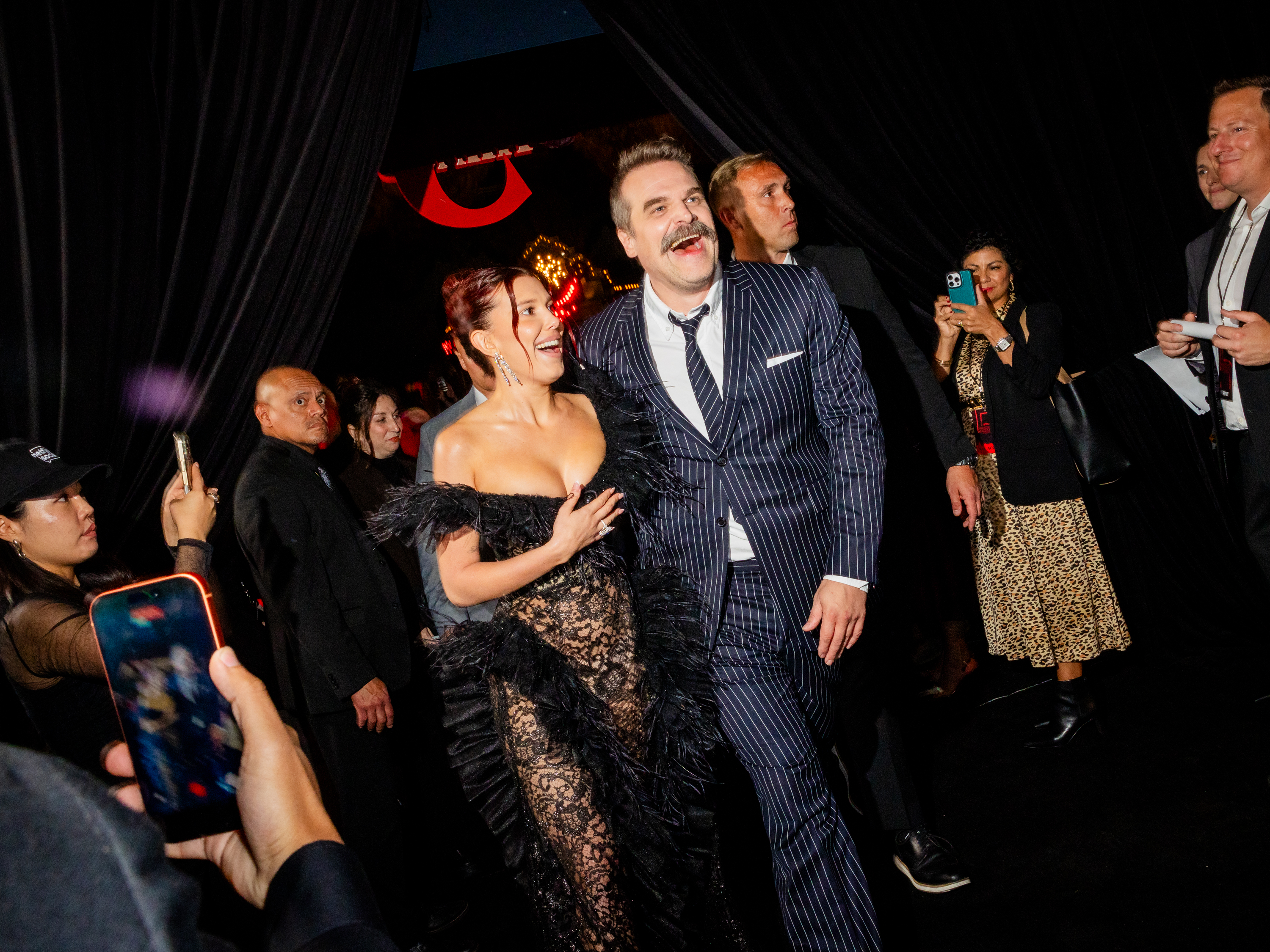 Millie Bobby Brown's 'Playful' Red Carpet Reunion With David Harbour ...