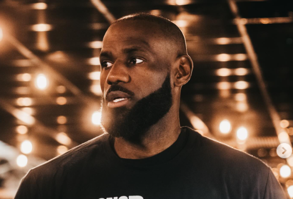 Lebron James Misses NBA All-Star Starting Roster for First Time in 21 Years