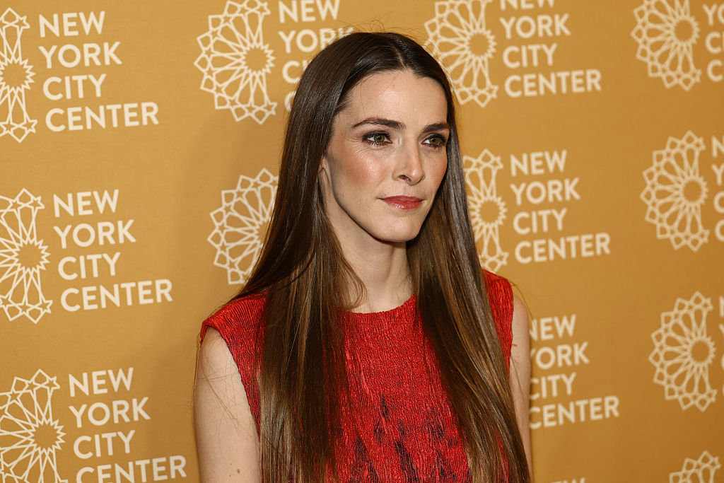 Anna Wintour's Daughter Bee Shaffer Is Dating Theater Producer Greg ...