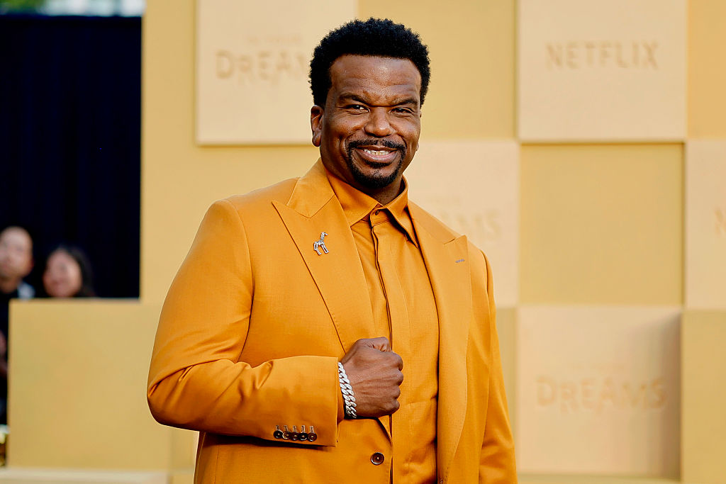 Lisa Kudrow Helped Craig Robinson Deliver a Line He'll Never Forget on ...